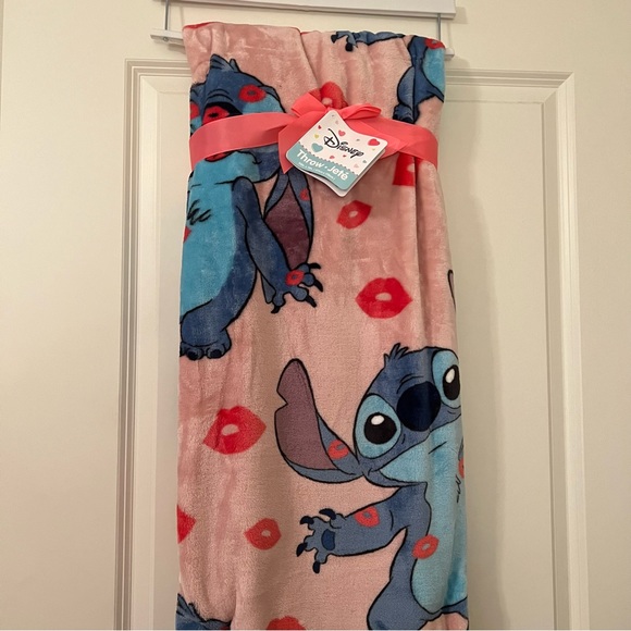 Disney | Bedding | Disney Stitch Throw Blanket | Poshmark